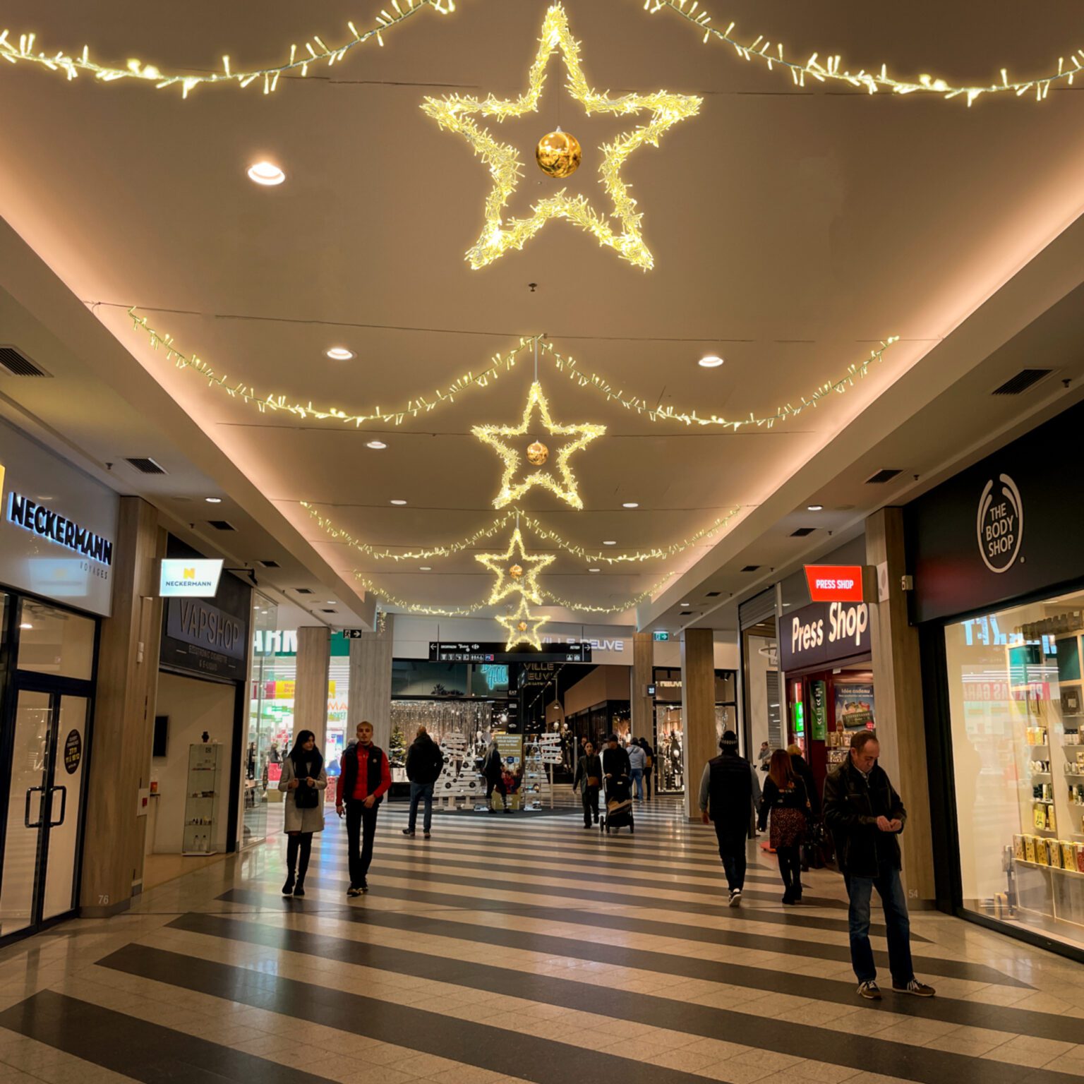 STARLIGHT: A STARRY SOLUTION FOR ALL YOUR DECORATIONS ! - Globall Concept